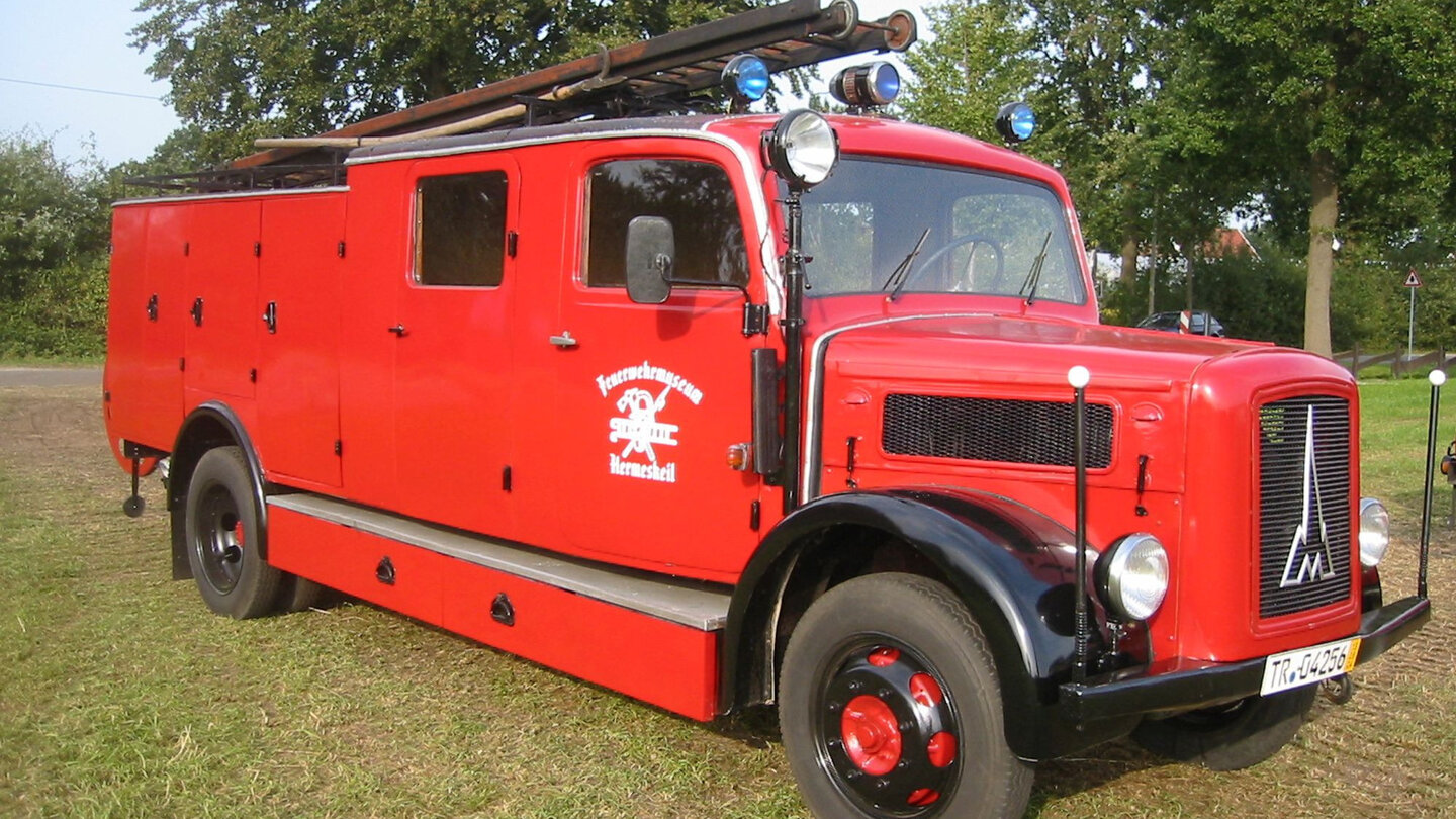 Löschfahrzeug LF 15, Baujahr 1942 - Viele schaffen mehr