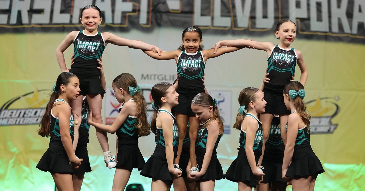 Neue Uniformen für die Impact Cheerleader - Viele schaffen mehr