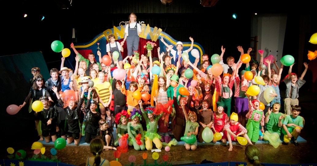Mobiles Trainingsequipment für den Circus BAMBINI - Viele schaffen mehr
