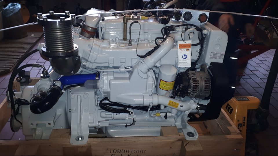 Der Motor ist eingetroffen - Neuer Motor für die "NIXE" - Viele ...