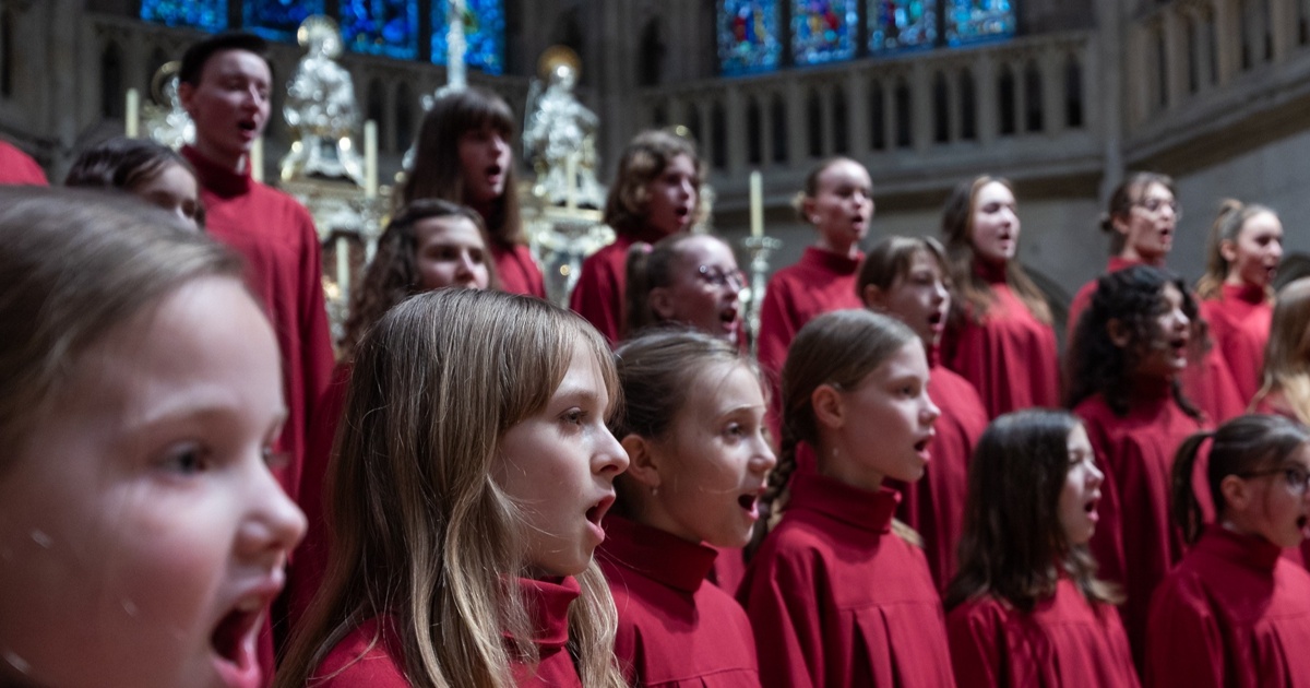 Mädchenchor der Regensburger Domspatzen am 07. Juli in Kirche Pirk ...
