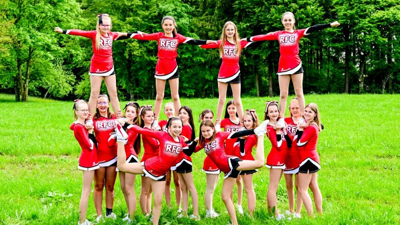 Trainingskleidung für die Cheerleader-Mädels - Viele schaffen mehr