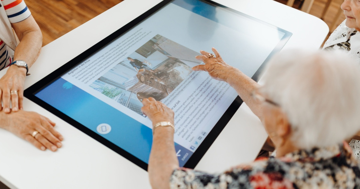 Caretable ist geliefert und wird vorgestellt - Anschaffung CareTable für die Seniorenbetreuung ...