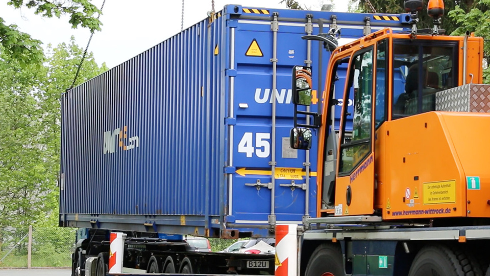 Awallas erster Container - awalla Panoramaterrasse - Viele schaffen mehr